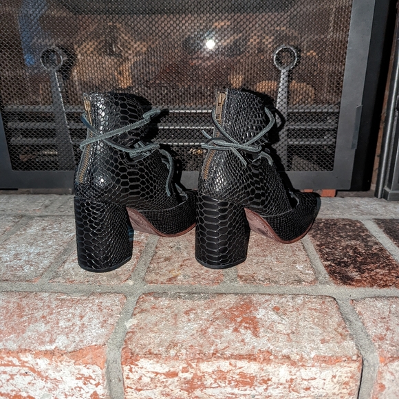 Freebird by Steven | Shoes | Freebird Joyce Black Snakeskin Bootie ...